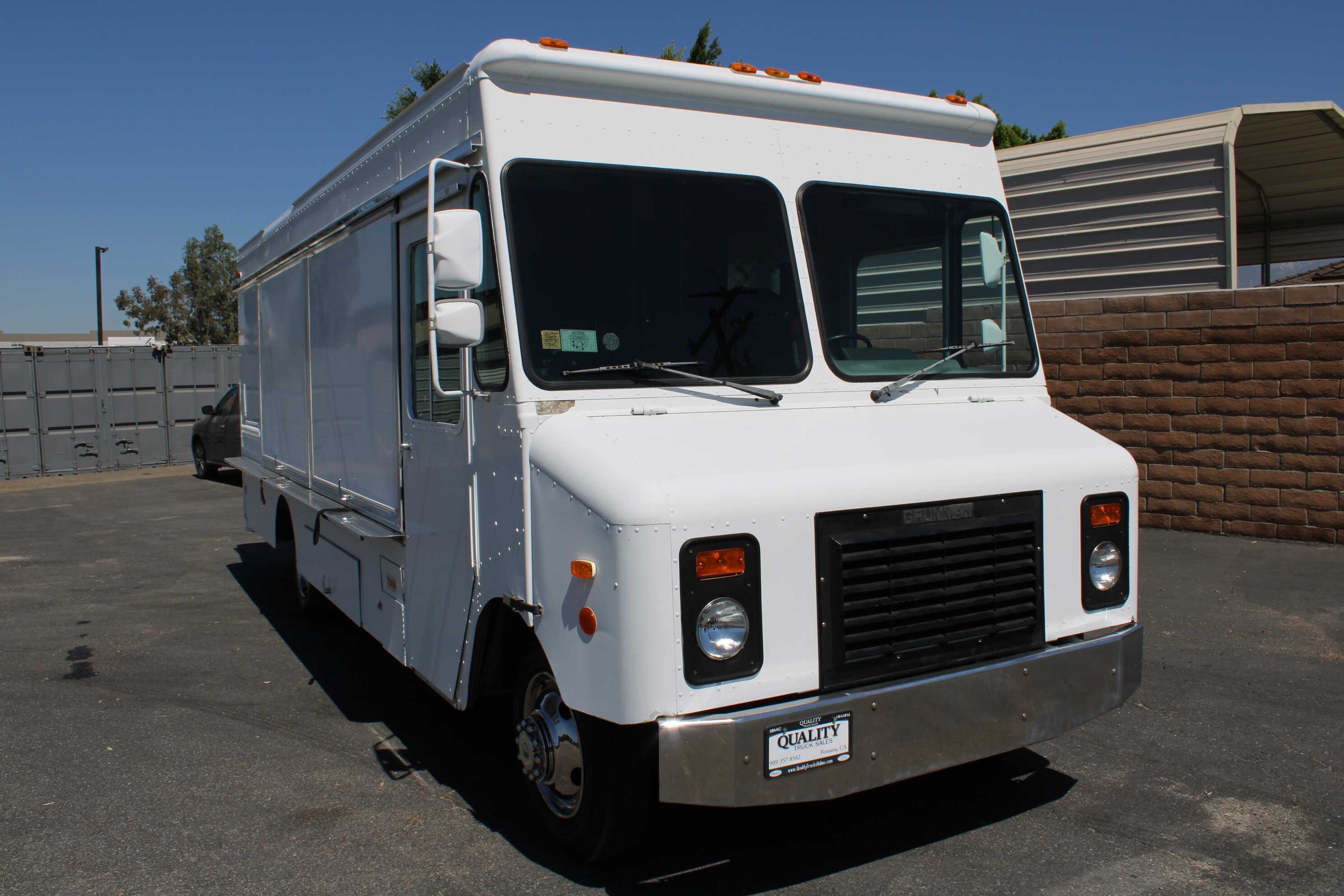 Used 1995 GRUMMAN OLSON Chevrolet P30 18 ft Food Catering Step Van ...