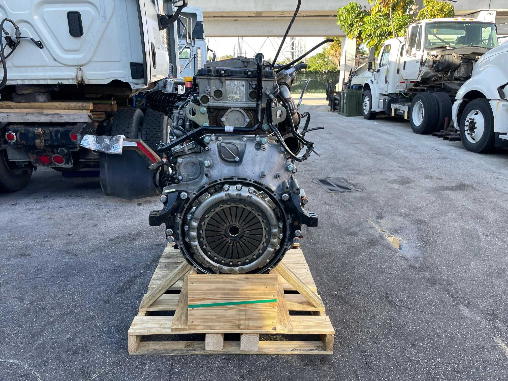 Used 2017 DETROIT dd15 Engine | Mount in | RaD