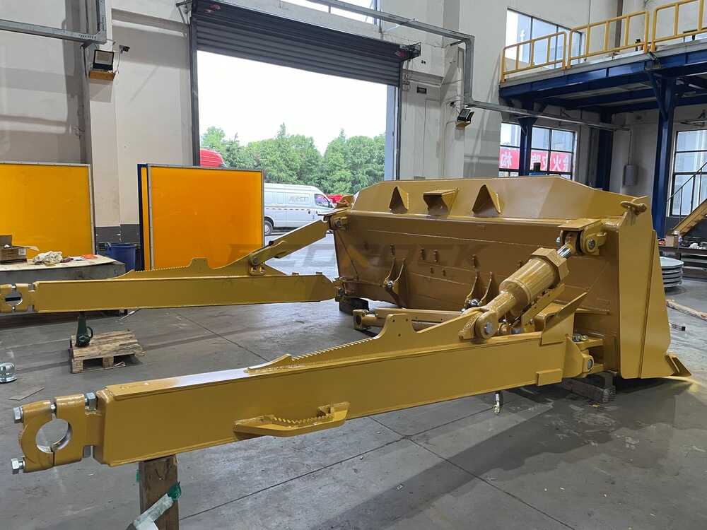 New 2025 BEDROCK SU Blade for D8T, D8R, D8 Blades in Irvine, CA | RaD