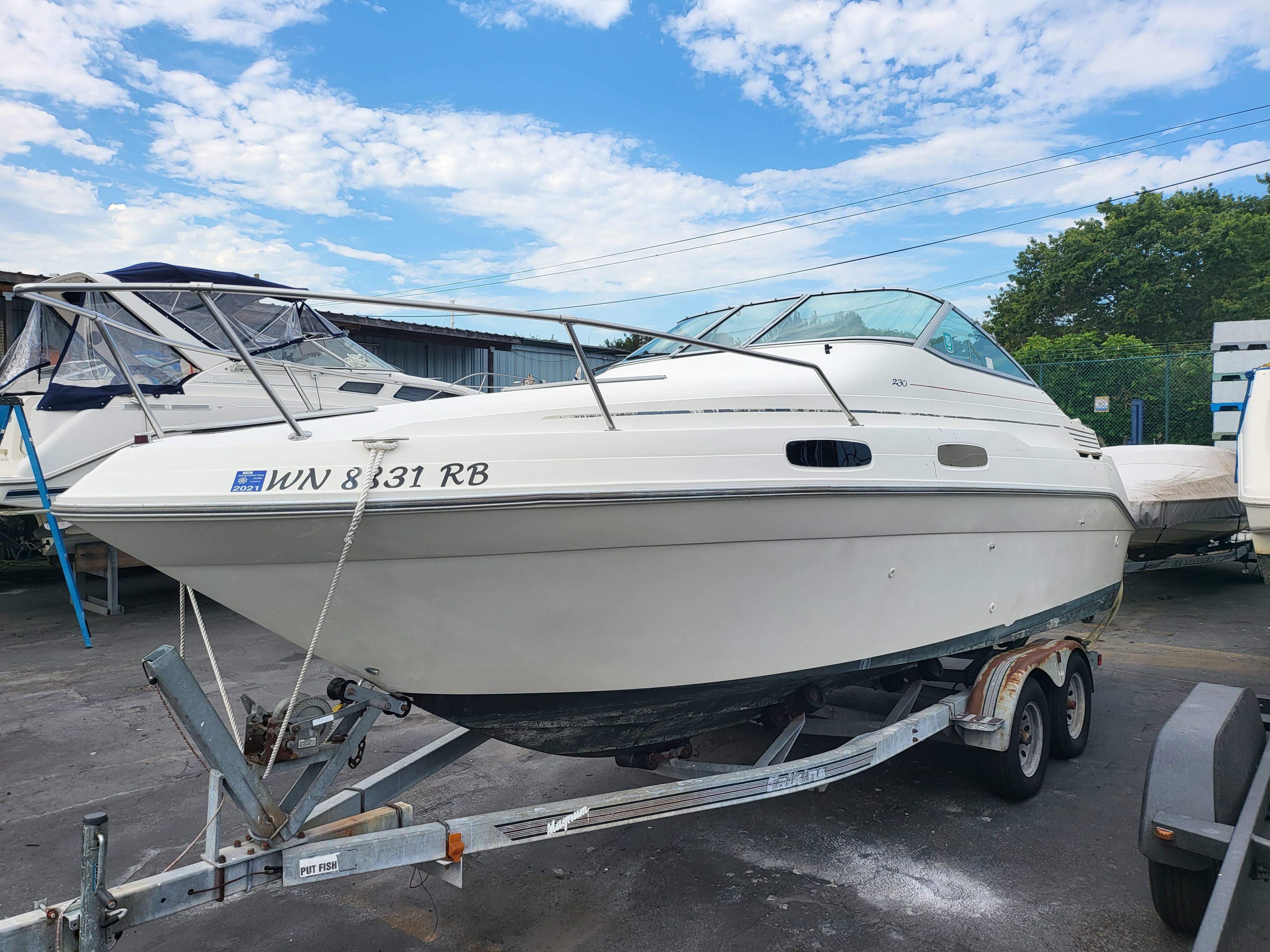 1992 SEA RAY 230 Sundancer LTD Express Cruiser Power Boat For Sa...