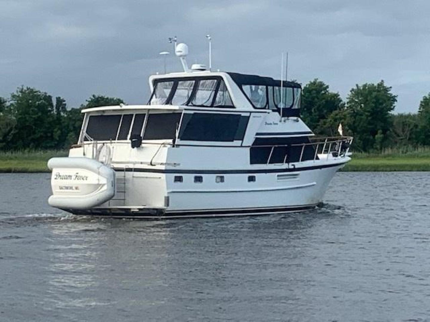 1986 DEFEVER 47 Motoryacht Power Boat For Sale in Saint Michaels...