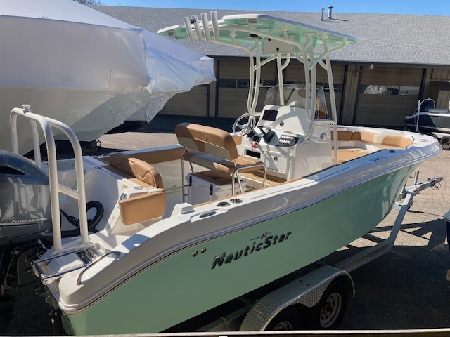 2023 NAUTICSTAR 22XS Center Console Power Boat For Sale in Hewle...