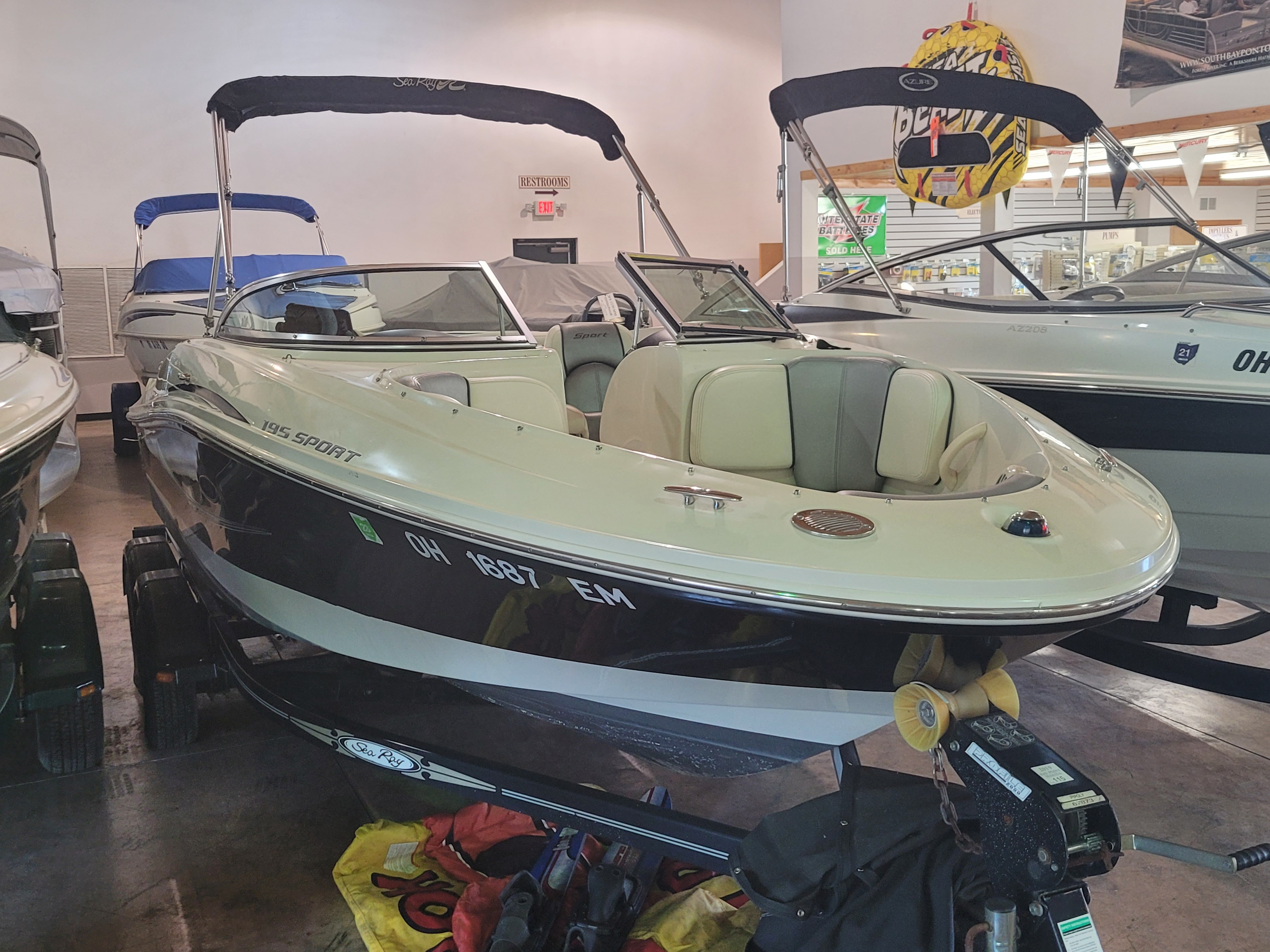 2008 Sea Ray 195 Sport Bowrider Power Boat For Sale in Toledo, O...