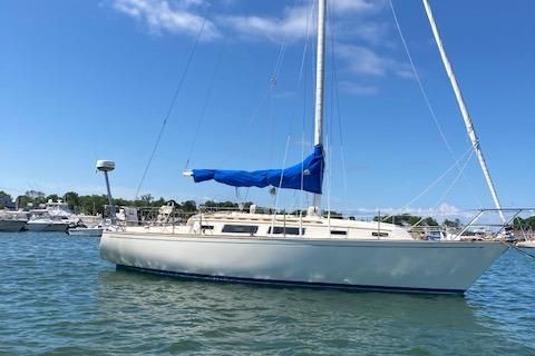 1984 SABRE 32 TRI CABIN Sloop Sail Boat For Sale in Hingham, MA ...