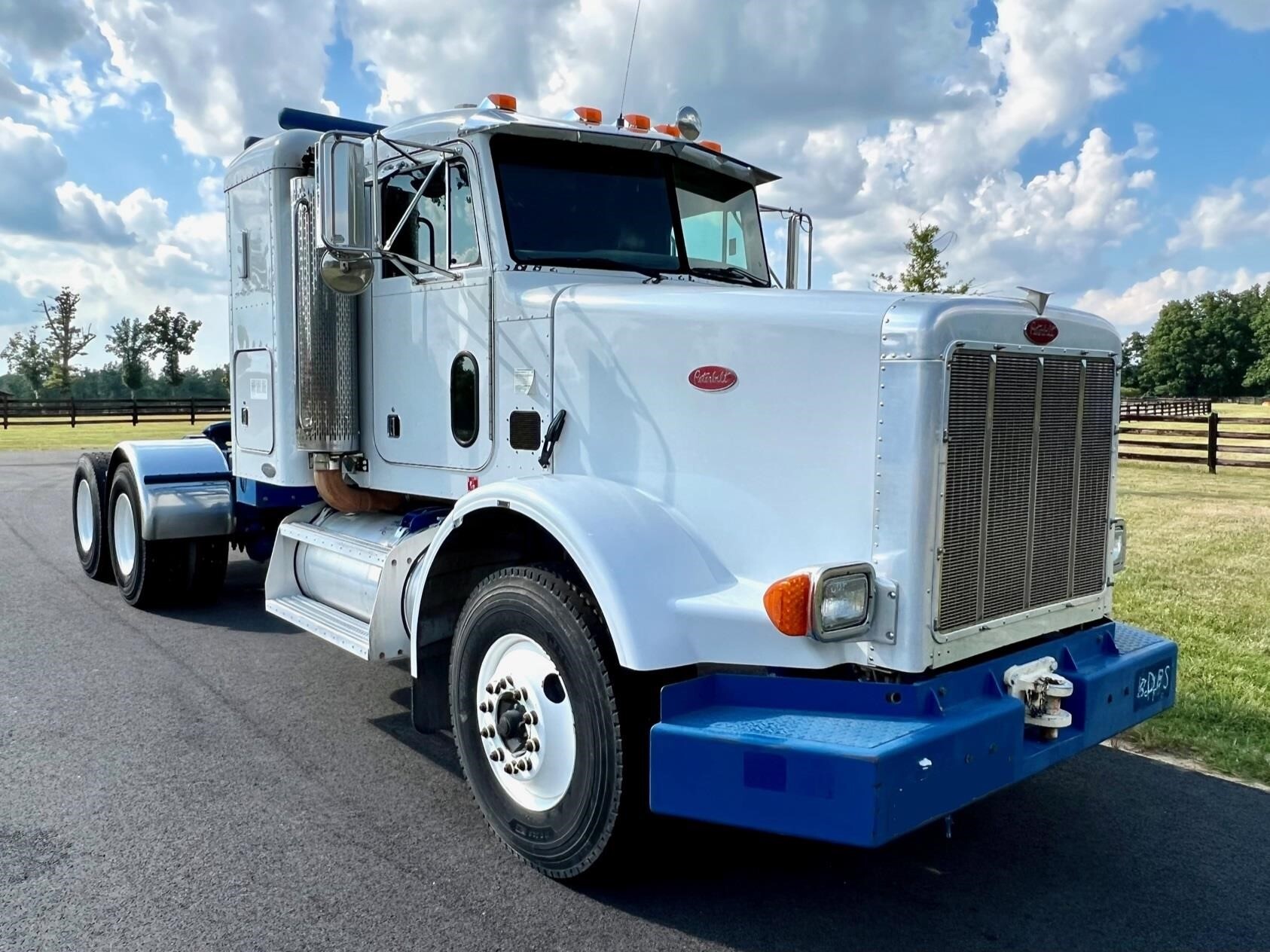 Peterbilt 378 Daycab