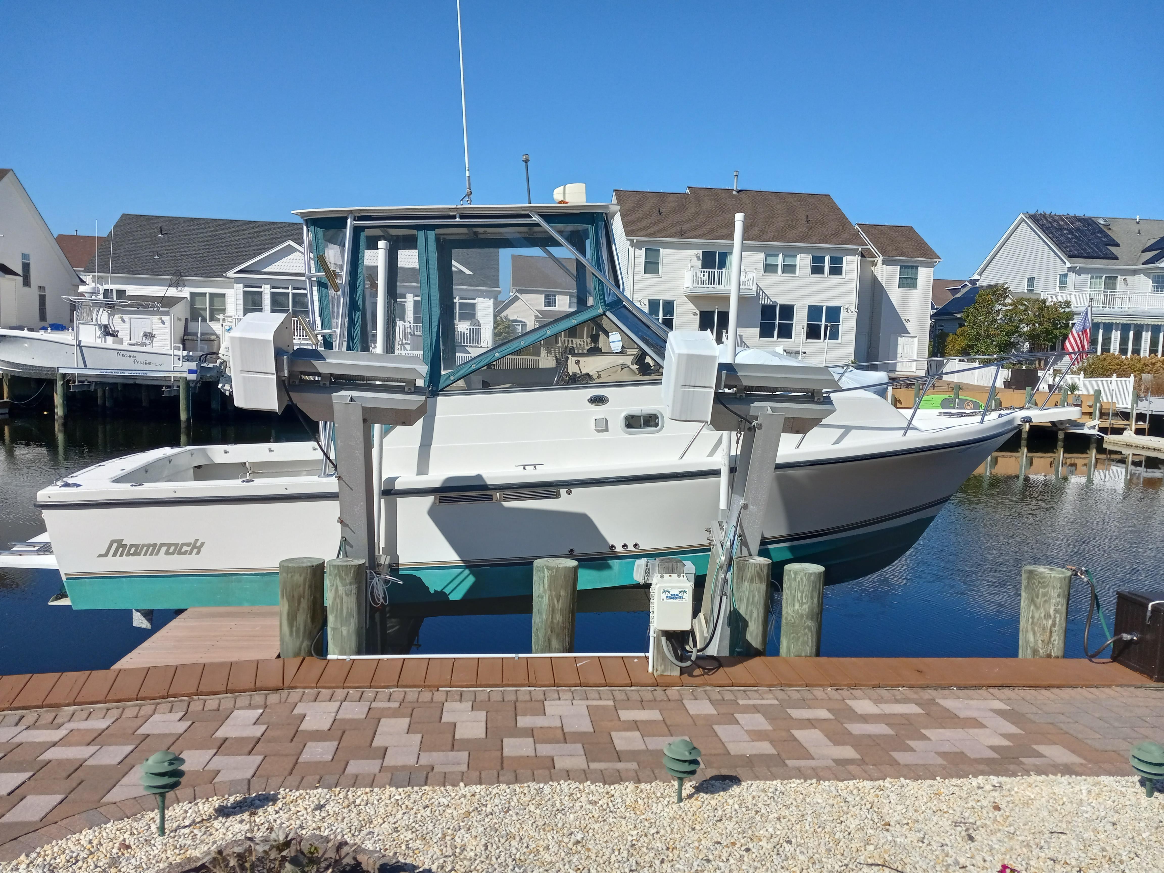 2001 SHAMROCK 260 EXPRESS Sport Fisherman Power Boat For Sale in...