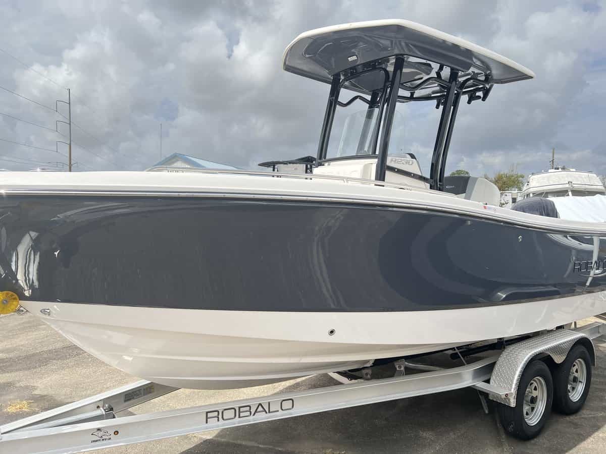 2023 Robalo R230 CENTER CONSOLE Fishing Boat Power Boat For Sale...
