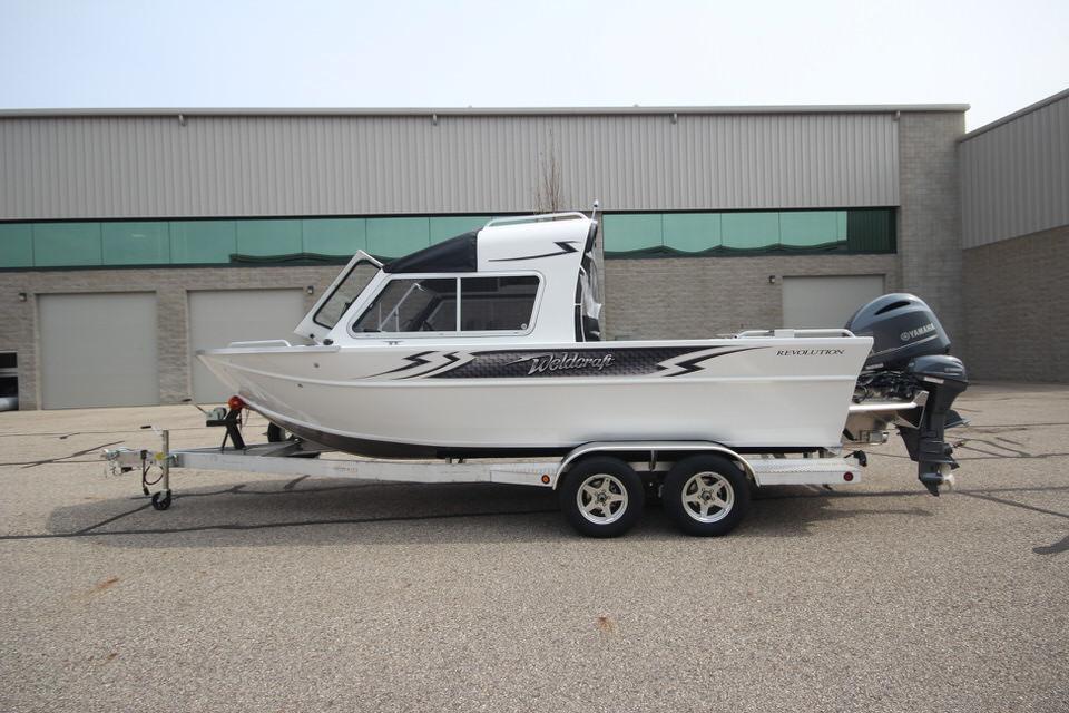 2023 WELDCRAFT 210 Revolution F200XB T9.9XPB Fishing Boat Power...