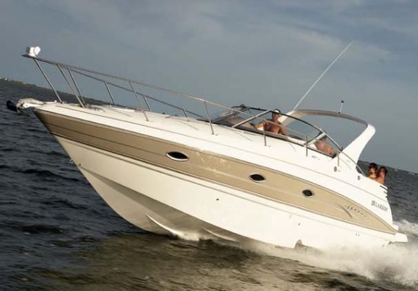 2008 LARSON CABRIO 330 Cruiser Power Power Boat For Sale in Fork...