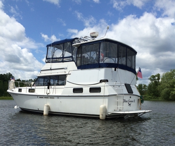 1986 CARVER 3607 AFT CABIN MOTORYACHT Aft Cabin Power Boat For S...