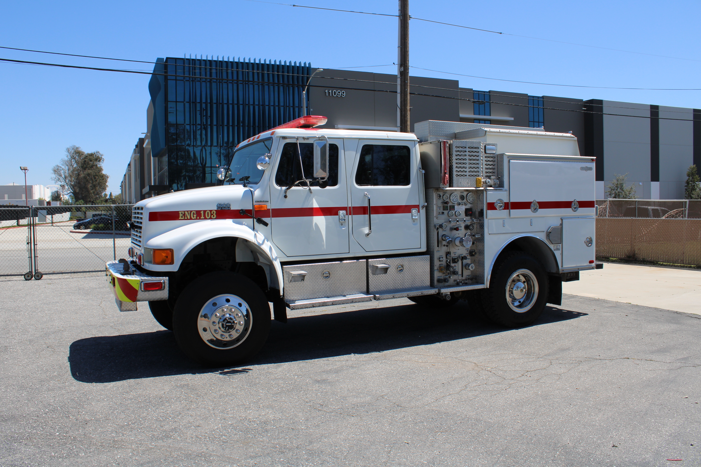 Used 2001 INTERNATIONAL 4800 4x4 Crew Cab Type 3 Wildland Fire Engine ...