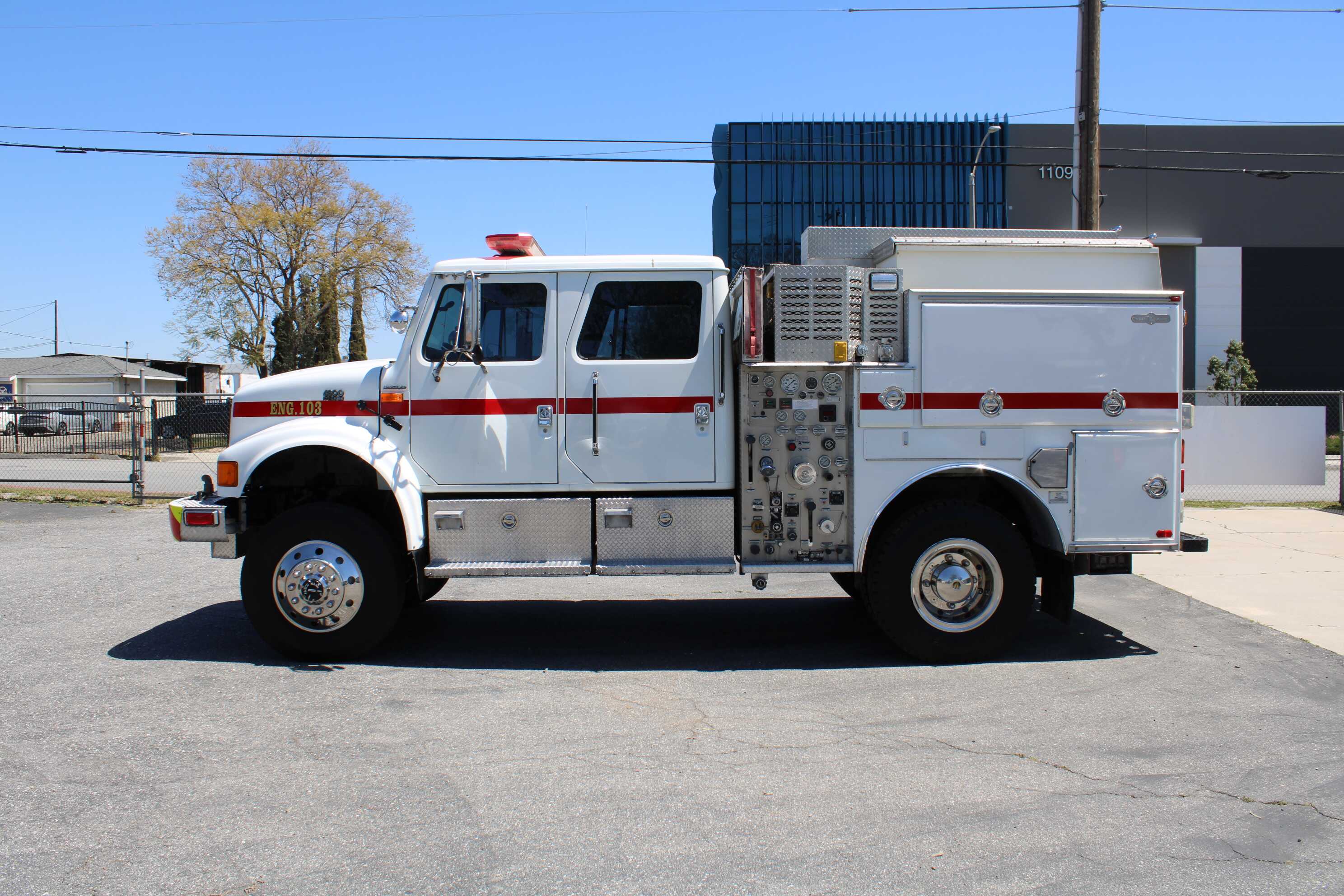 Used 2001 INTERNATIONAL 4800 4x4 Crew Cab Type 3 Wildland Fire Engine ...