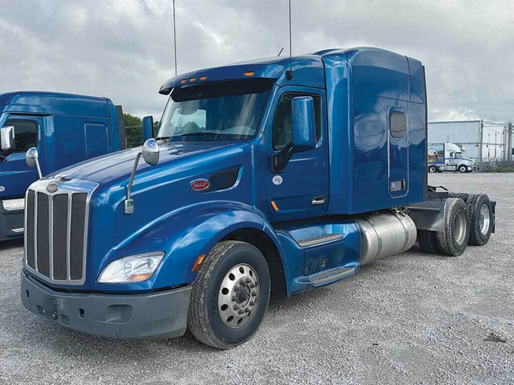 Used 2022 Peterbilt 579 UltraCab Conventional - Sleeper Truck in FORT ...