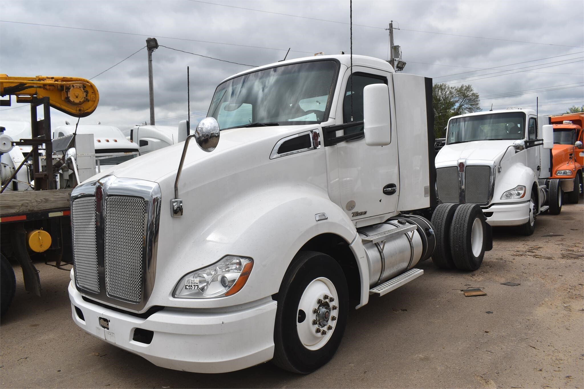 Used 2013 KENWORTH T680 Conventional - Day Cab in Covington, TN | NextTruck