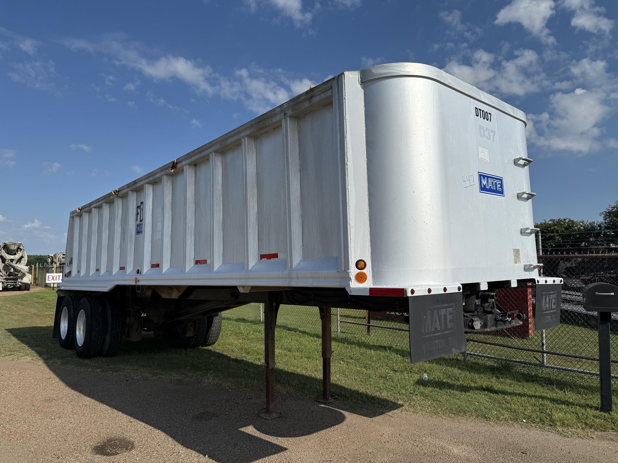 Don Baskin Truck Sales LLC - Dealer Inventory on NextTruckOnline.com