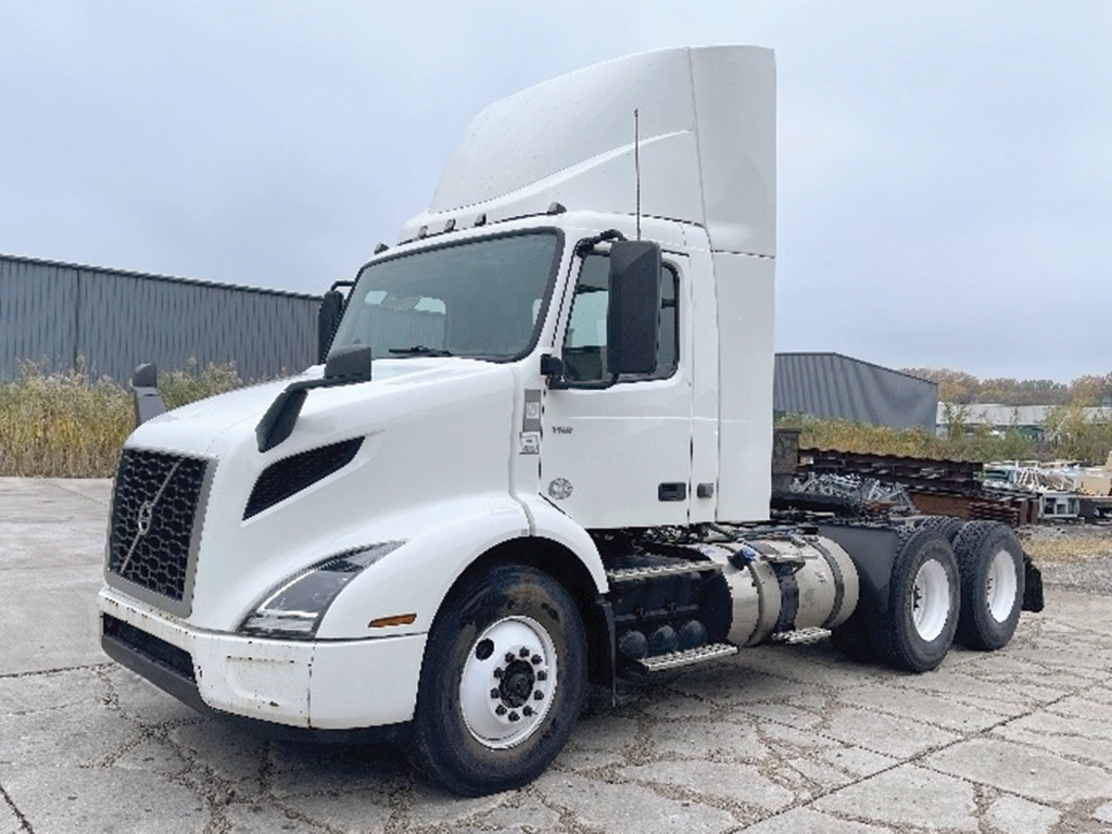 Used 2019 Volvo VNL 300 Conventional - Sleeper Truck in SOUTH SIOUX ...