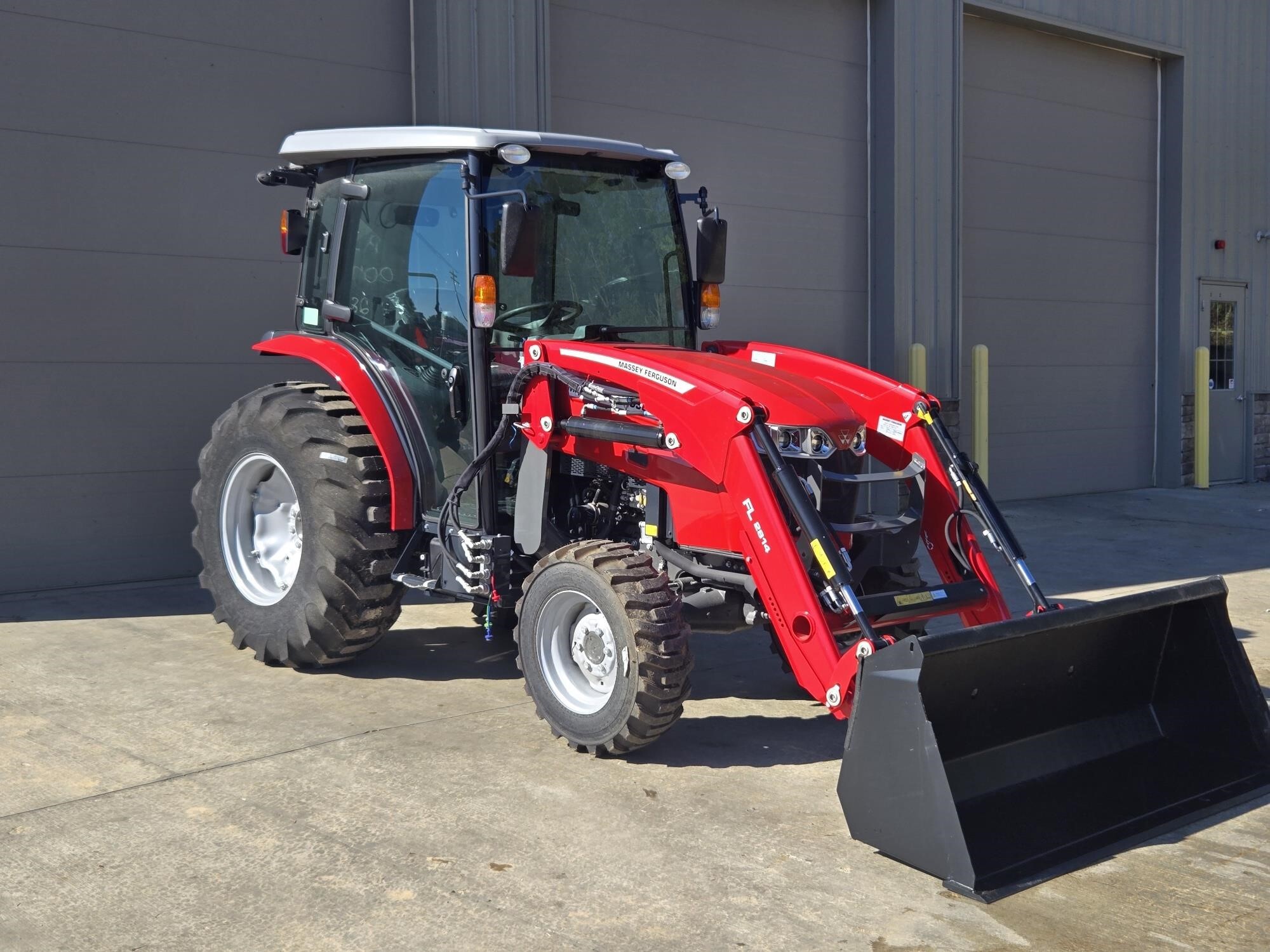 New 2024 MASSEY FERGUSON 2855M Compact Tractors in Mount Pleasant, PA | RaD