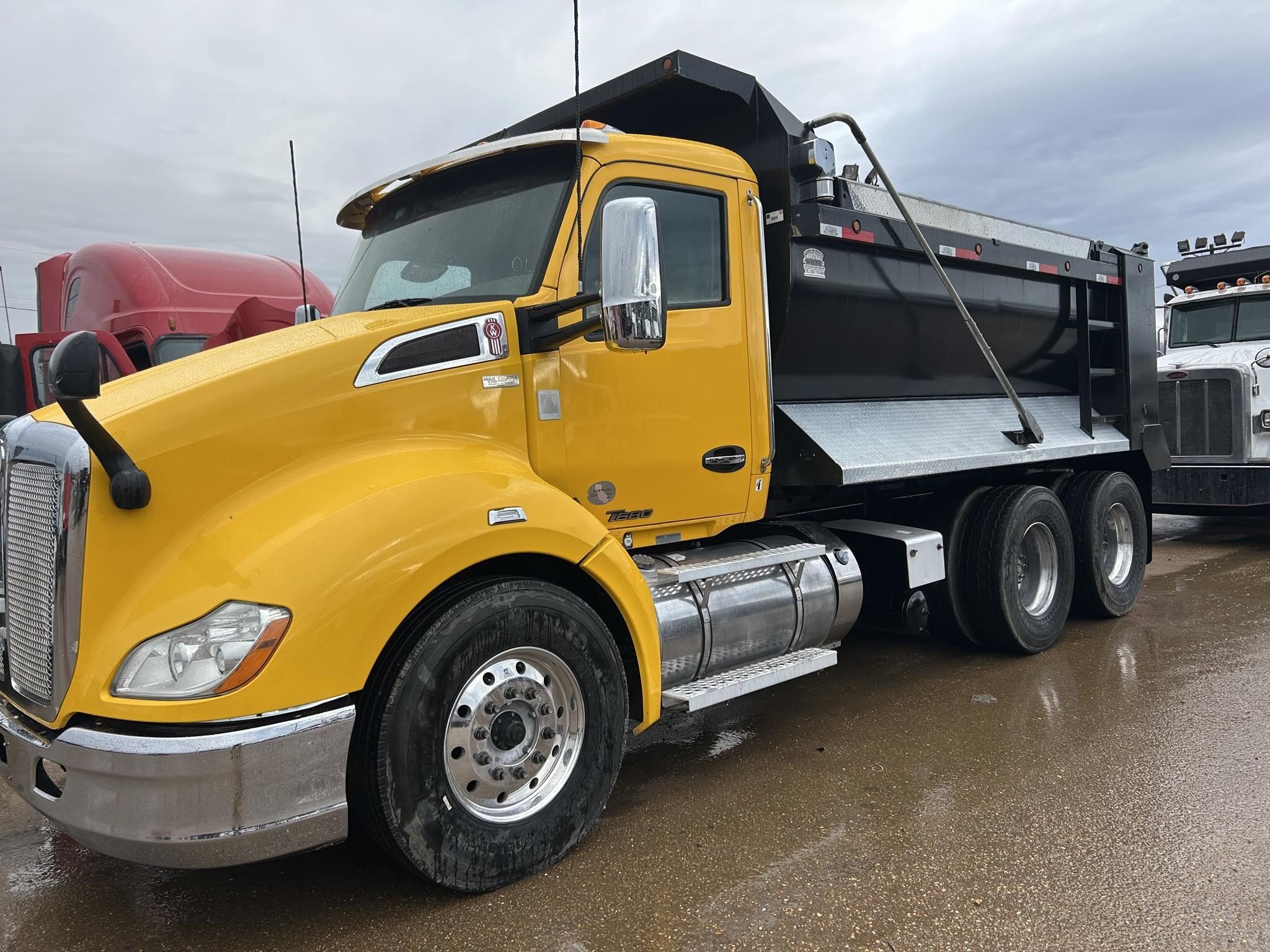 Used 2019 Kenworth T680 Conventional - Day Cab in Covington, TN | NextTruck