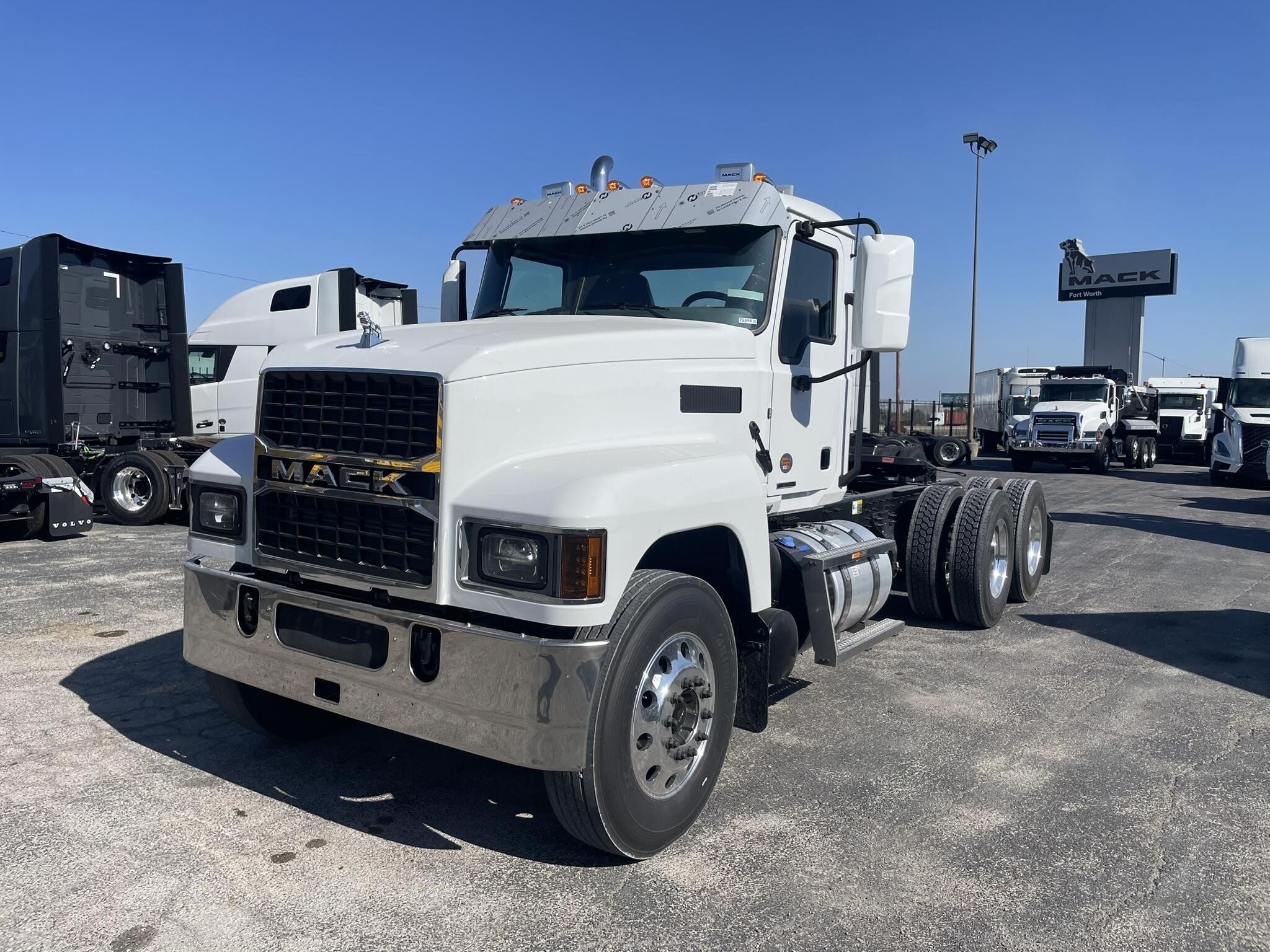 New 2026 MACK PINNACLE 64T Conventional - Day Cab in Fort Worth, TX ...