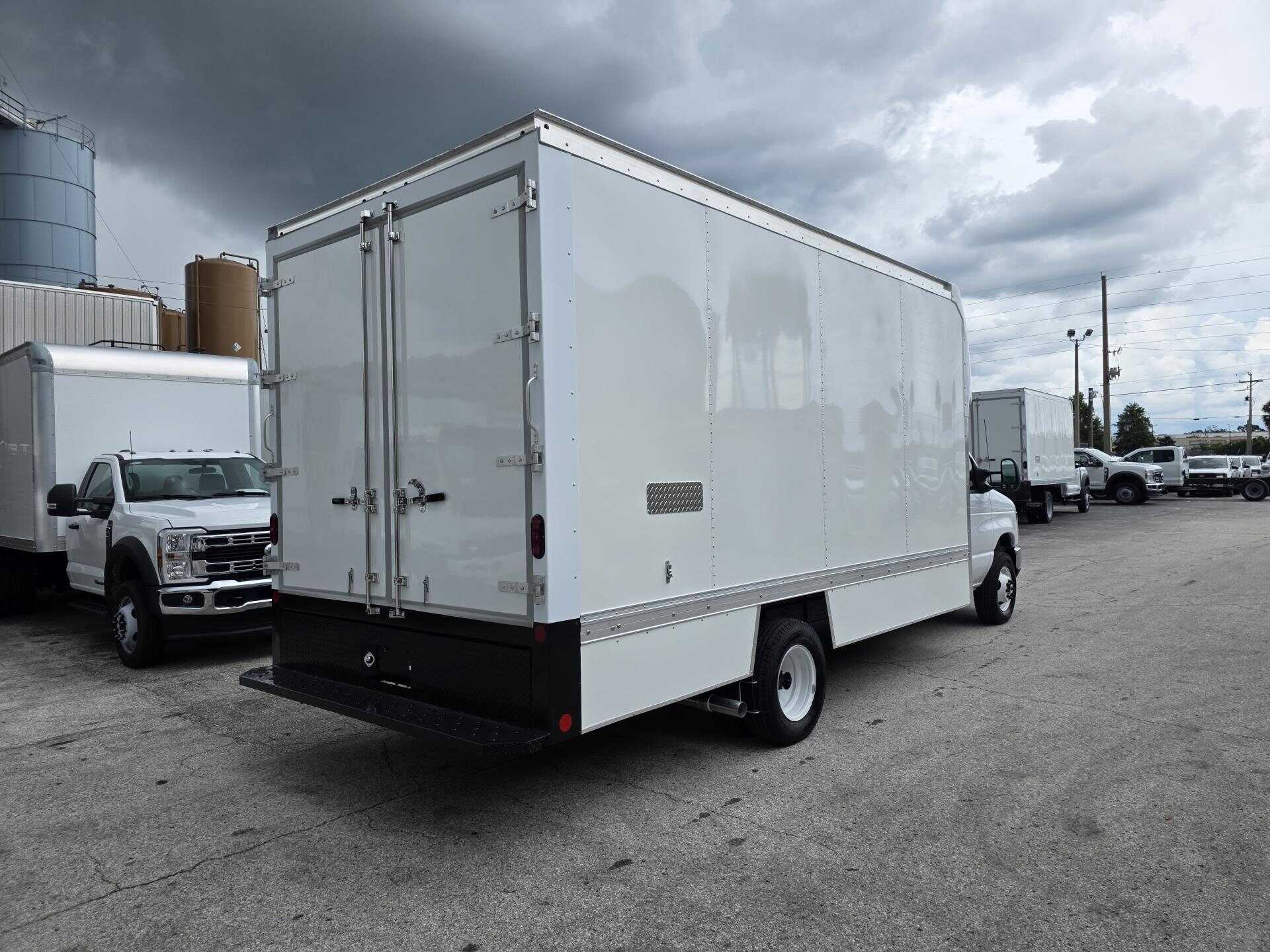 New 2026 FORD ECONOLINE Cutaway-Cube Van in Orlando, FL | NextTruck