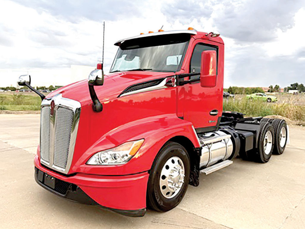 Used 2023 Kenworth T-680 Next Gen Conventional - Sleeper Truck in FORT ...