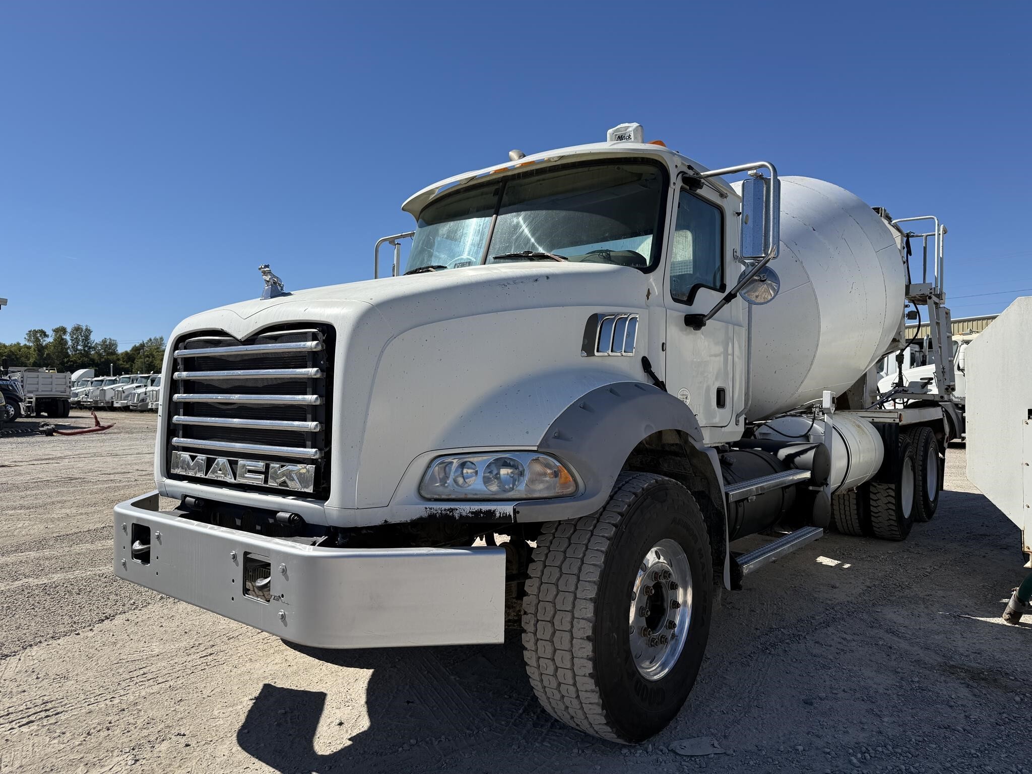 Used 2015 MACK GRANITE GU813 Concrete Mixers in Covington, TN | RaD