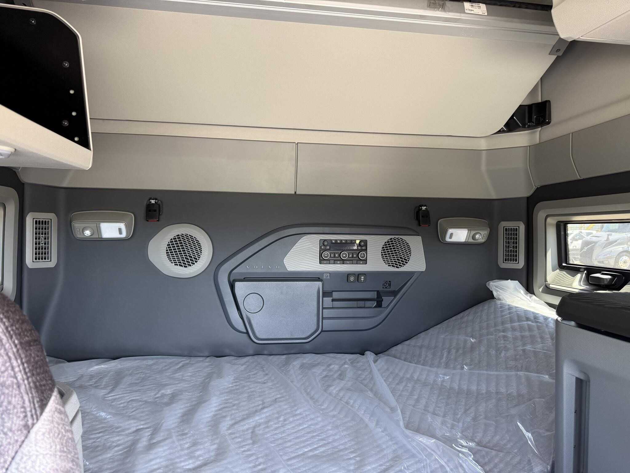 New 2026 VOLVO VNL64T840 Conventional - Sleeper Truck in Pottsville, AR ...