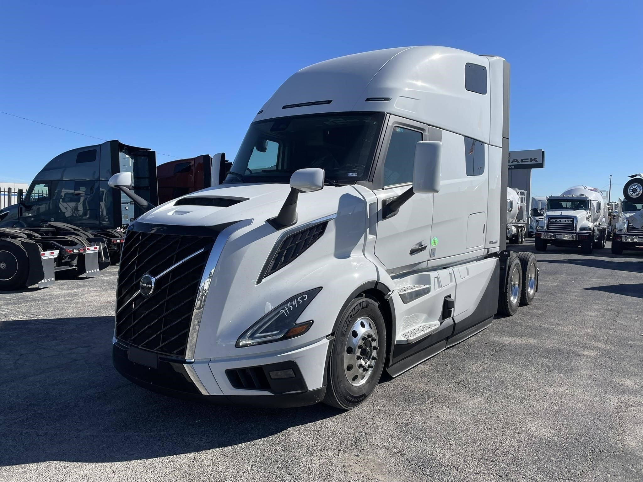 New 2026 VOLVO VNL64T860 Conventional - Sleeper Truck in Fort Worth, TX ...