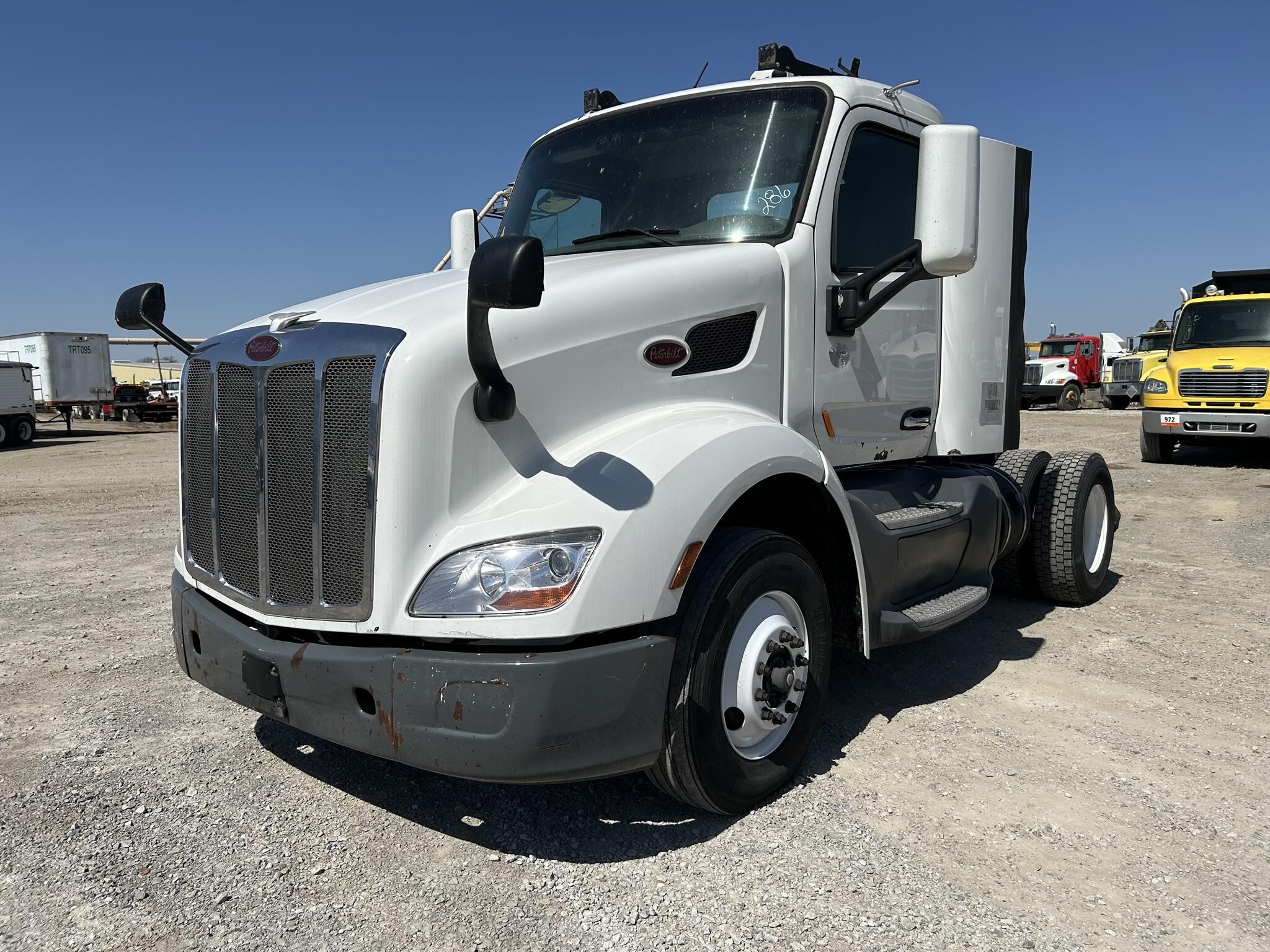 Used 2016 Peterbilt 579 Conventional - Day Cab in Covington, TN | NextTruck