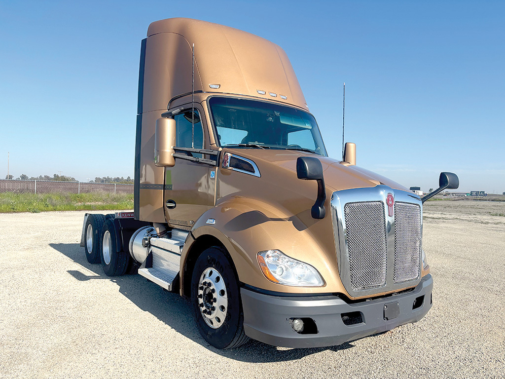 Used 2023 Kenworth T-680 Next Gen Conventional - Sleeper Truck in ...