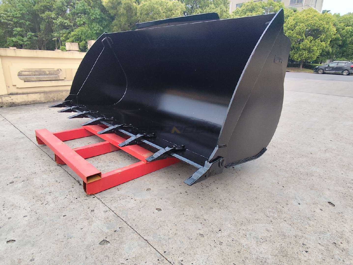 New BEDROCK GP 94in Bucket for ISO Coupler CAT 910 - 918, BOT Bucket in ...
