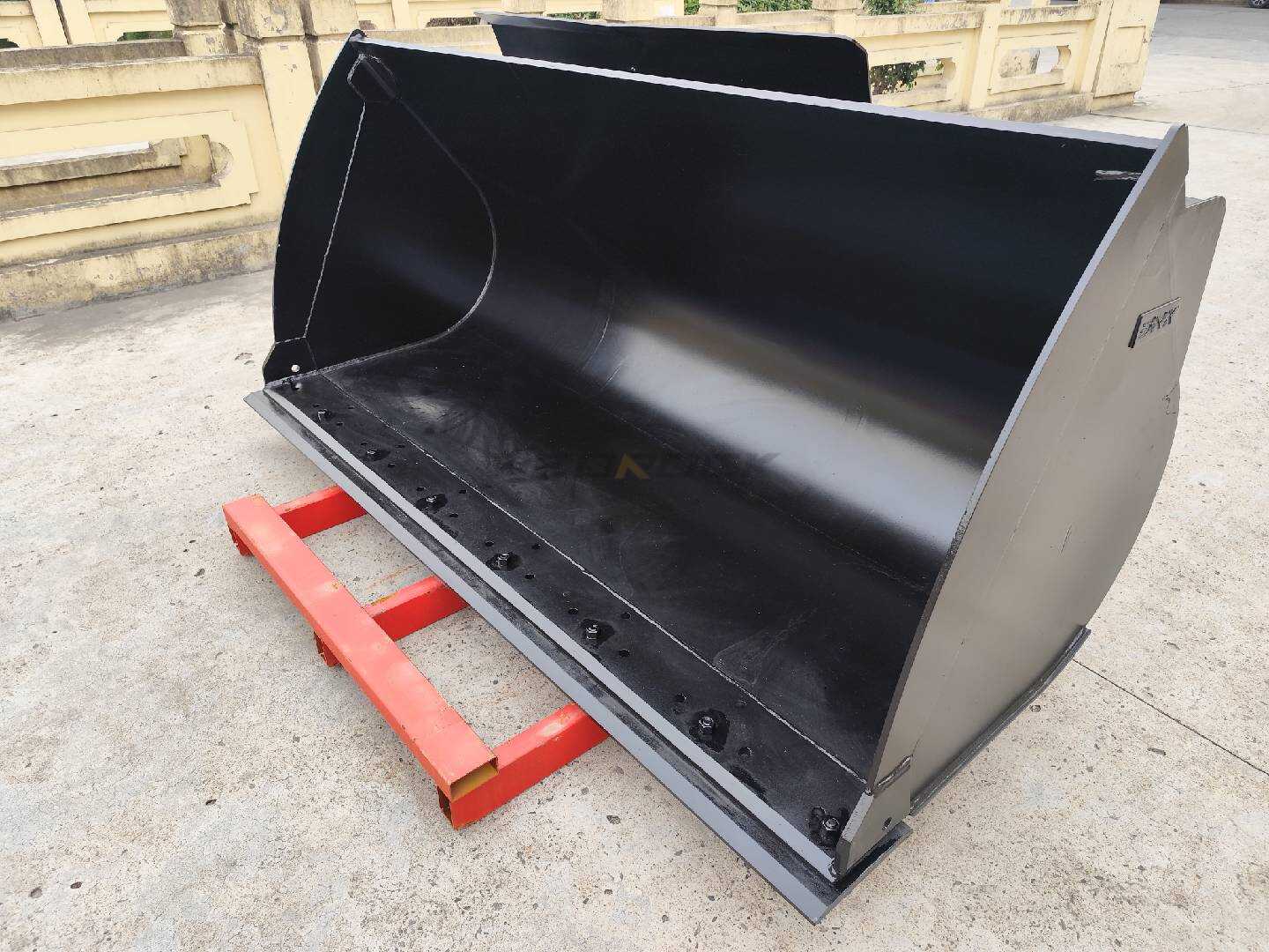 New BEDROCK GP 94in Bucket for ISO Coupler CAT 910 - 918, BOCE Bucket ...